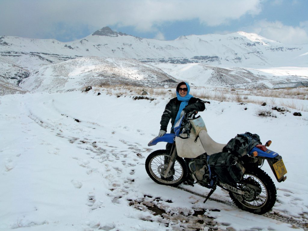 Lois Pryce - Die Wüste, so viel leere, weite Schönheit.