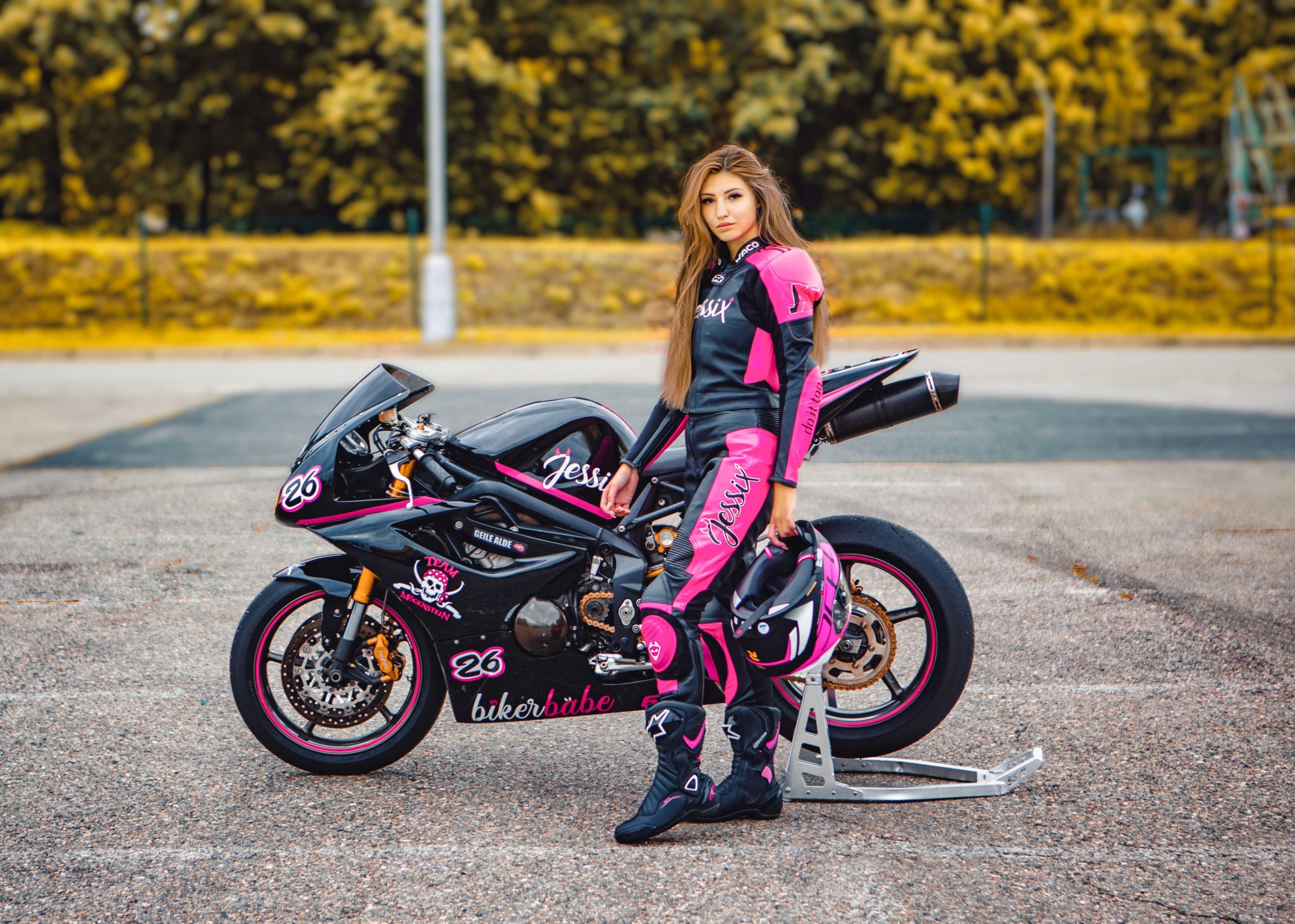 RIDER of the WEEK Top 10 aus 2021 auf SHE is a RIDER