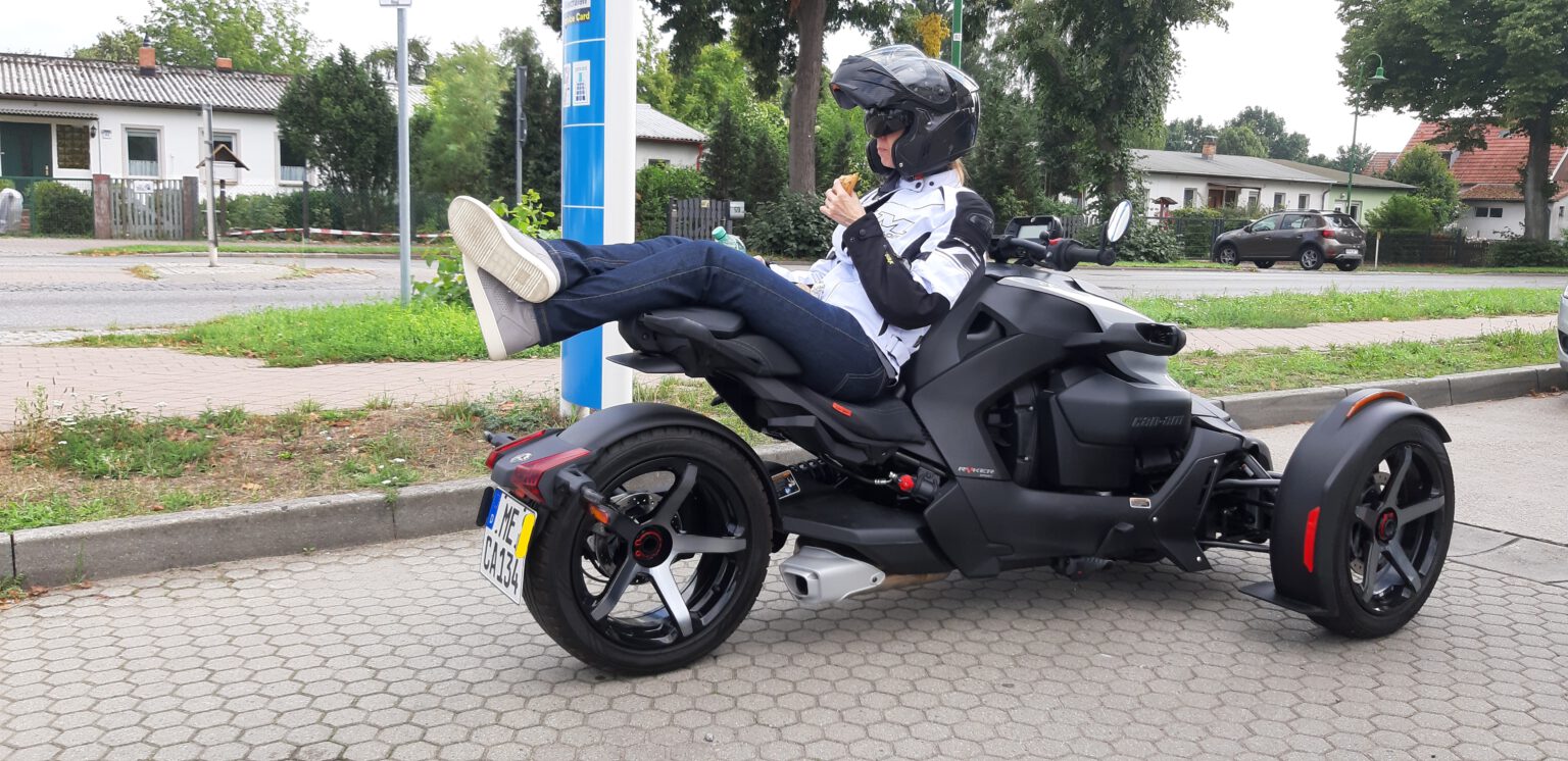 Can-Am Ryker Sport 900 im Test bei SHE is a RIDER