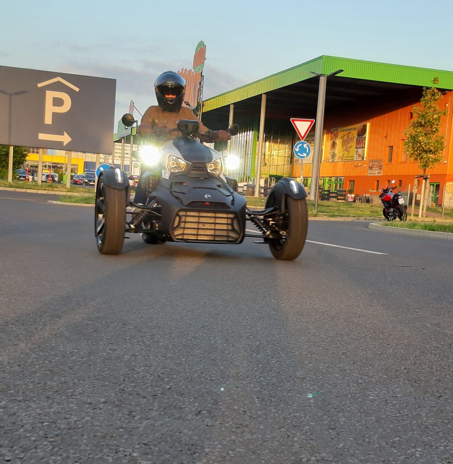Can-Am Ryker Sport 900 im Test bei SHE is a RIDER