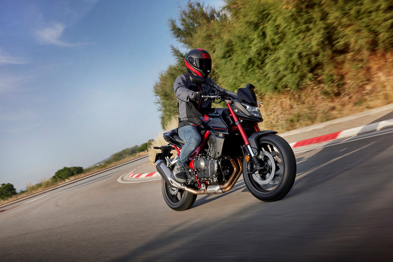 Honda CB750 Hornet - Premiere auf der Intermot 2022