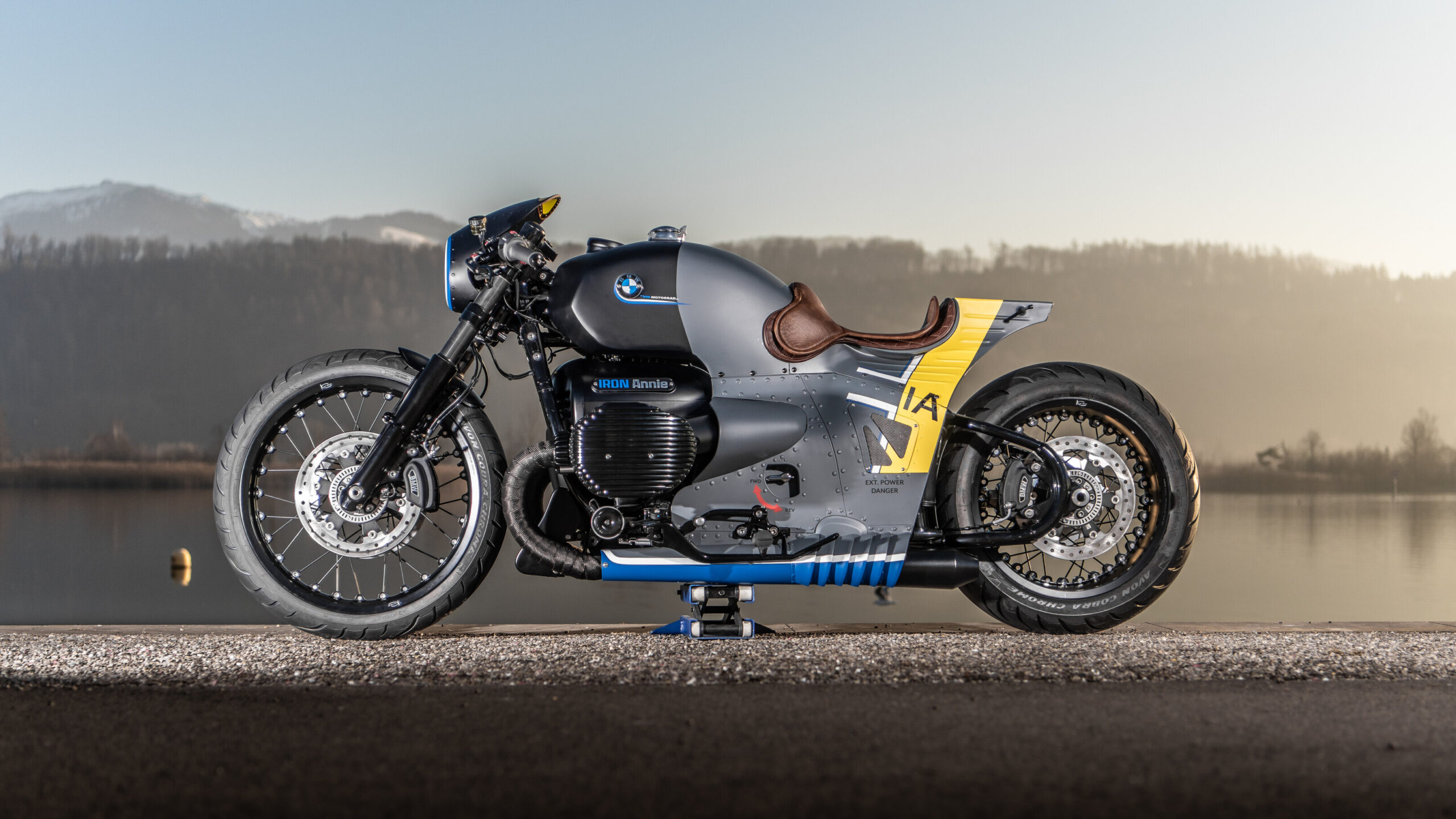 BMW R18 Iron Annie - Liebesbrief an die Legenden der Luftfahrt