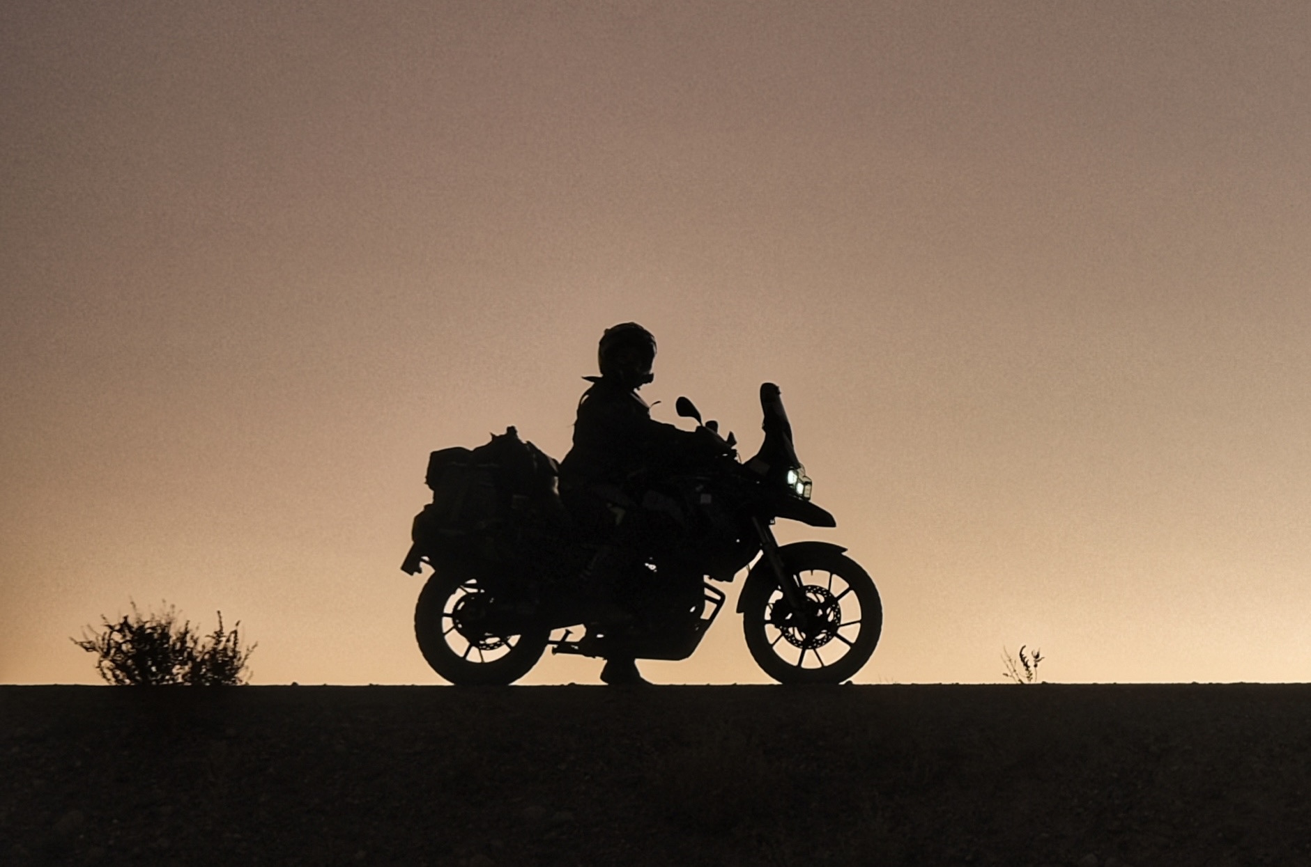 Mit dem Motorrad durch Südamerika und um die Welt - SHE is a RIDER