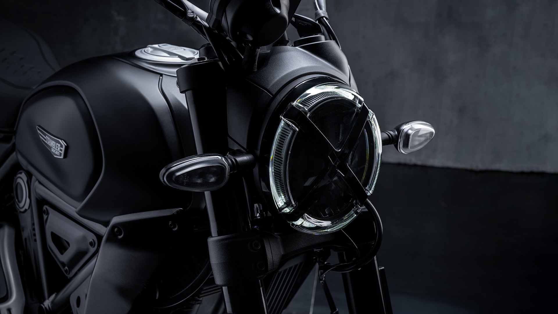 Ducati Scrambler Icon Dark und Full Throttle